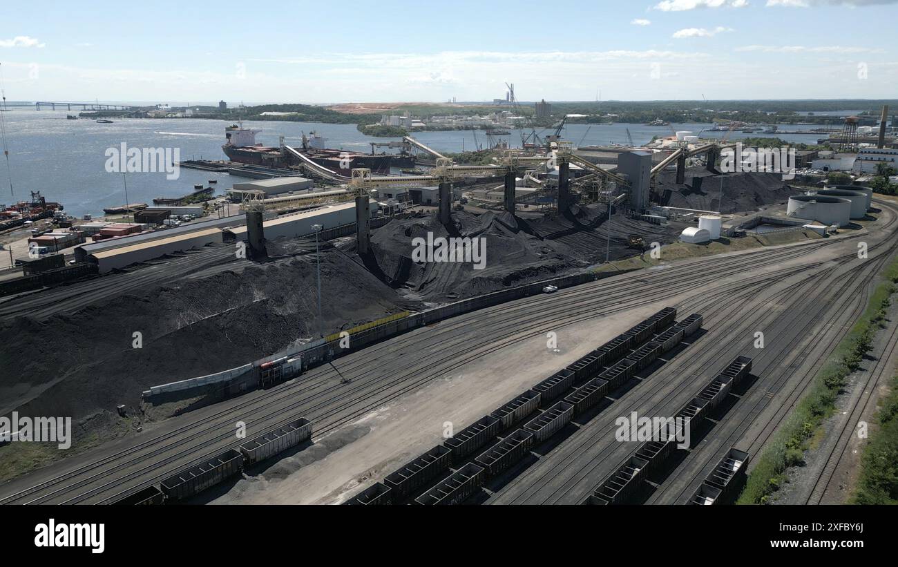 India manufacturing hub hi-res stock photography and images - Alamy