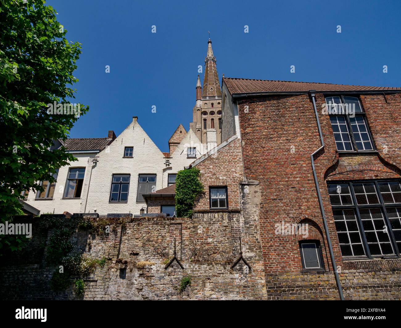 Multi pitched roof hi-res stock photography and images - Alamy
