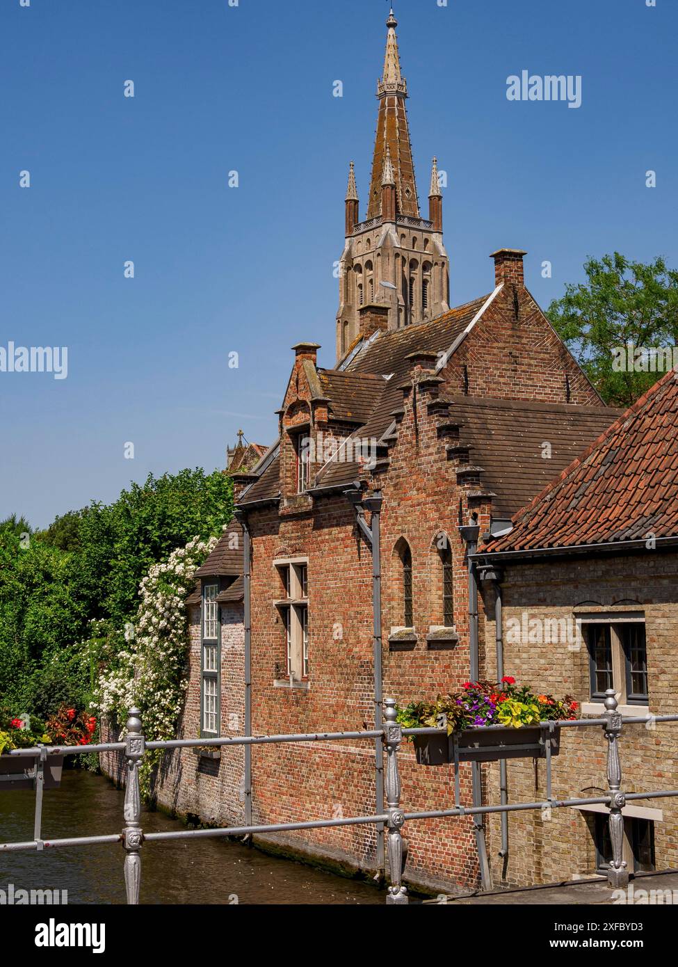 Historic churches bruges hi-res stock photography and images - Alamy