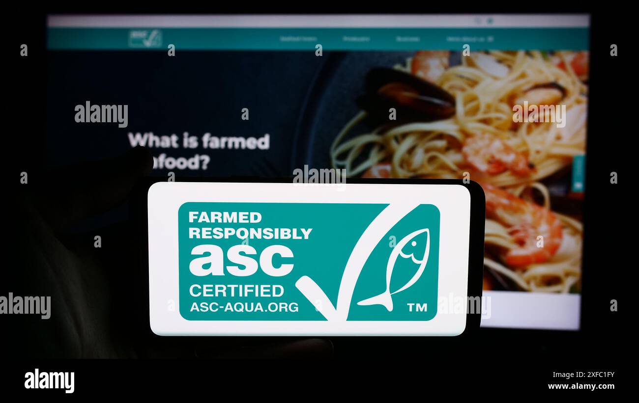 Asc seafood label hi-res stock photography and images - Alamy