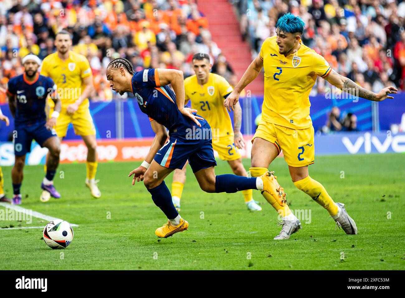 Angriff von Xavi Simons (Niederlande, #07) vs Andrei Florin Ratiu ...