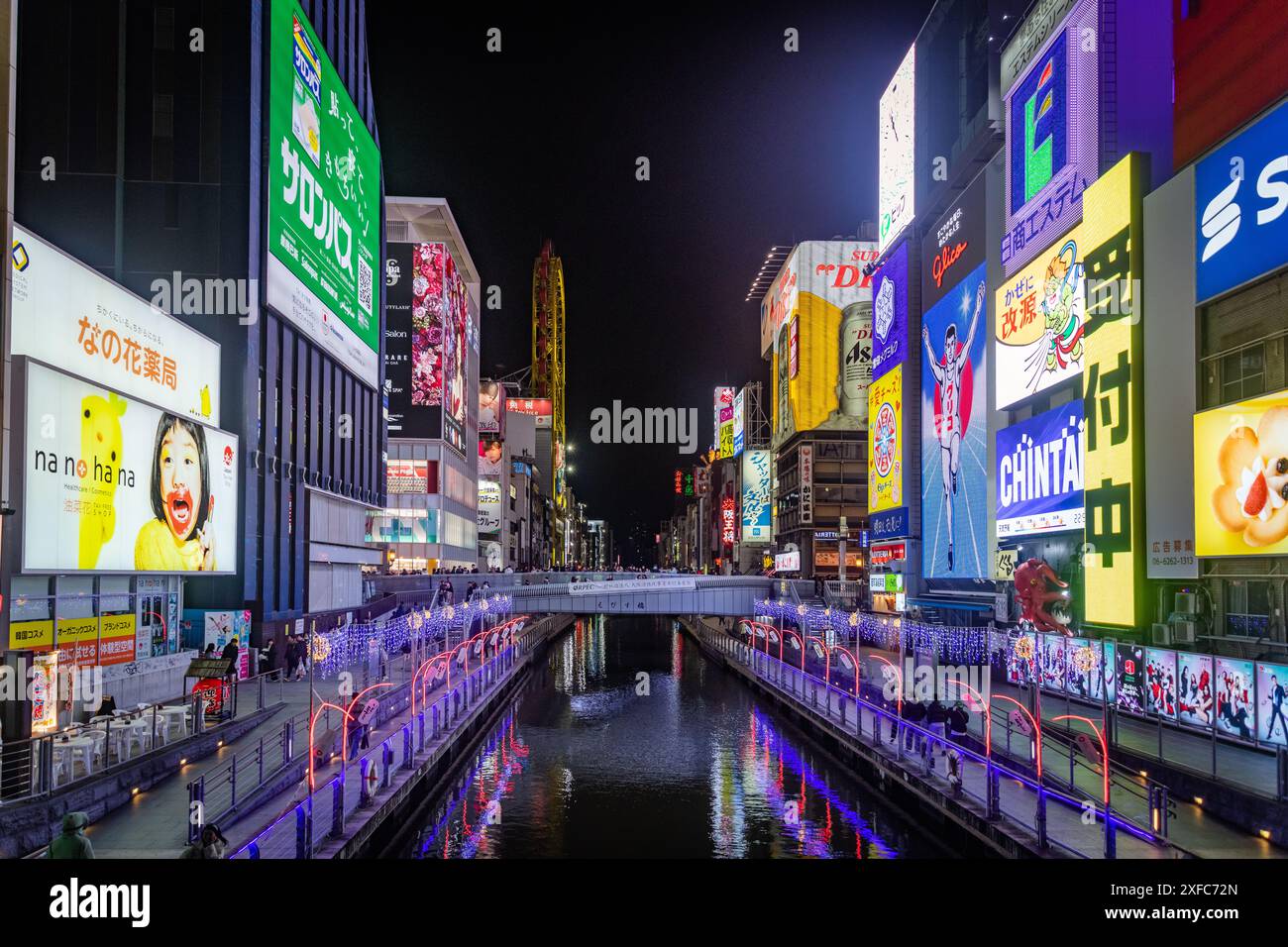 Night view of the canal in Dotonbori, one of Osaka's principal tourist ...