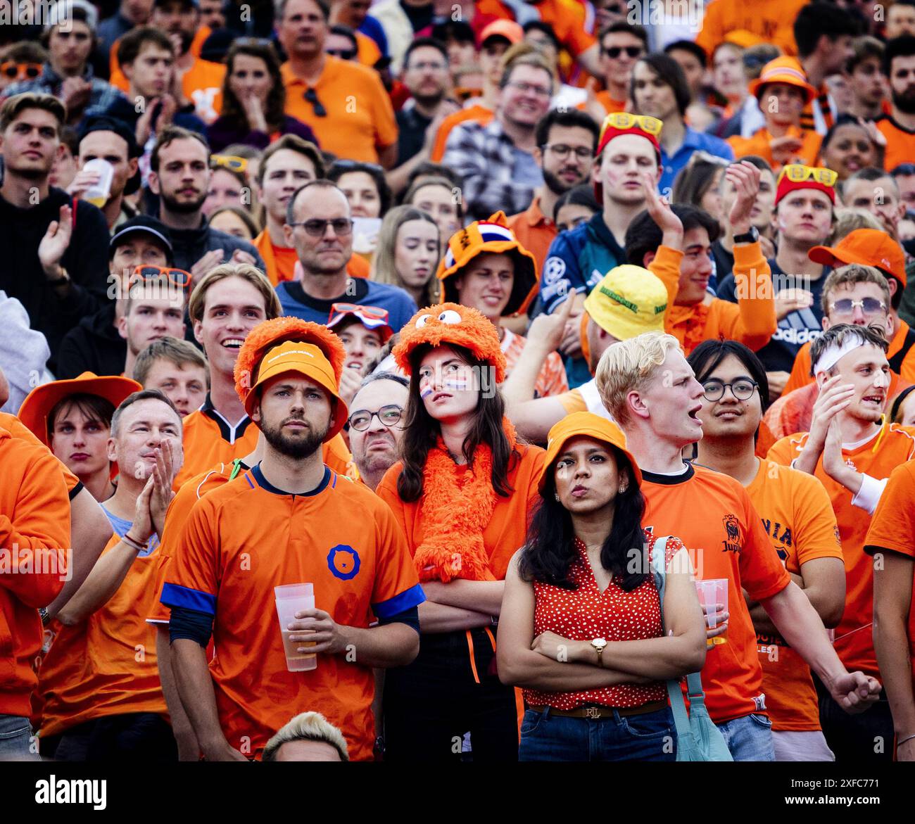 Human face eighth final hi-res stock photography and images - Alamy