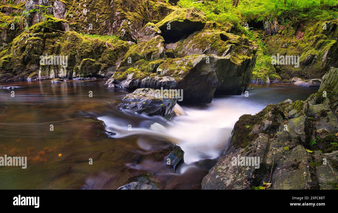 The wee cauldron hi-res stock photography and images - Alamy