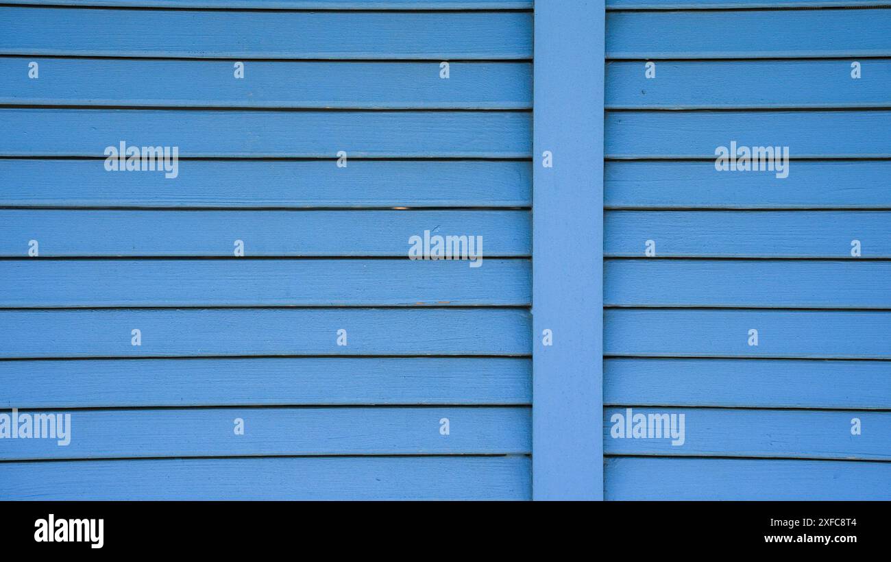 Blue wooden shutter detail with vertical panel Stock Photo - Alamy