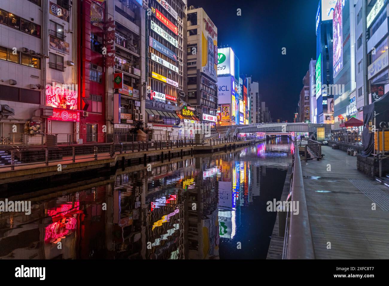 Night view of the canal in Dotonbori, one of Osaka's principal tourist ...
