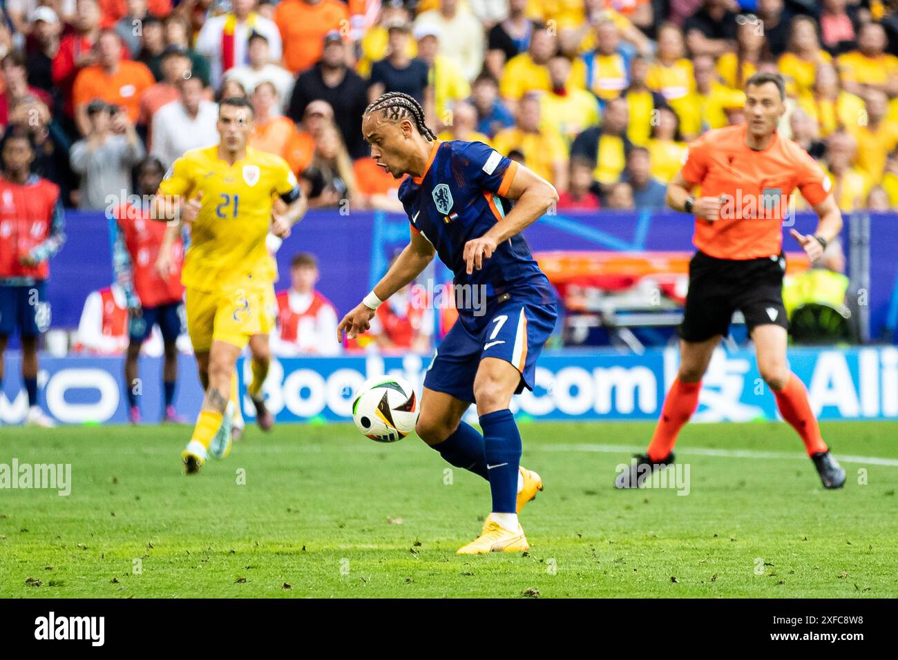 Angriff von Xavi Simons (Niederlande, #07) vs Andrei Florin Ratiu ...