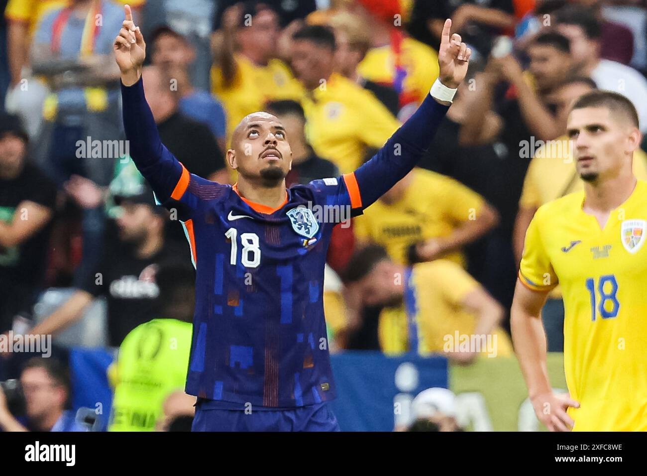 Tor fuer die Niederlande 2:0 duch Donyell Malen (Niederlande, #18 ...