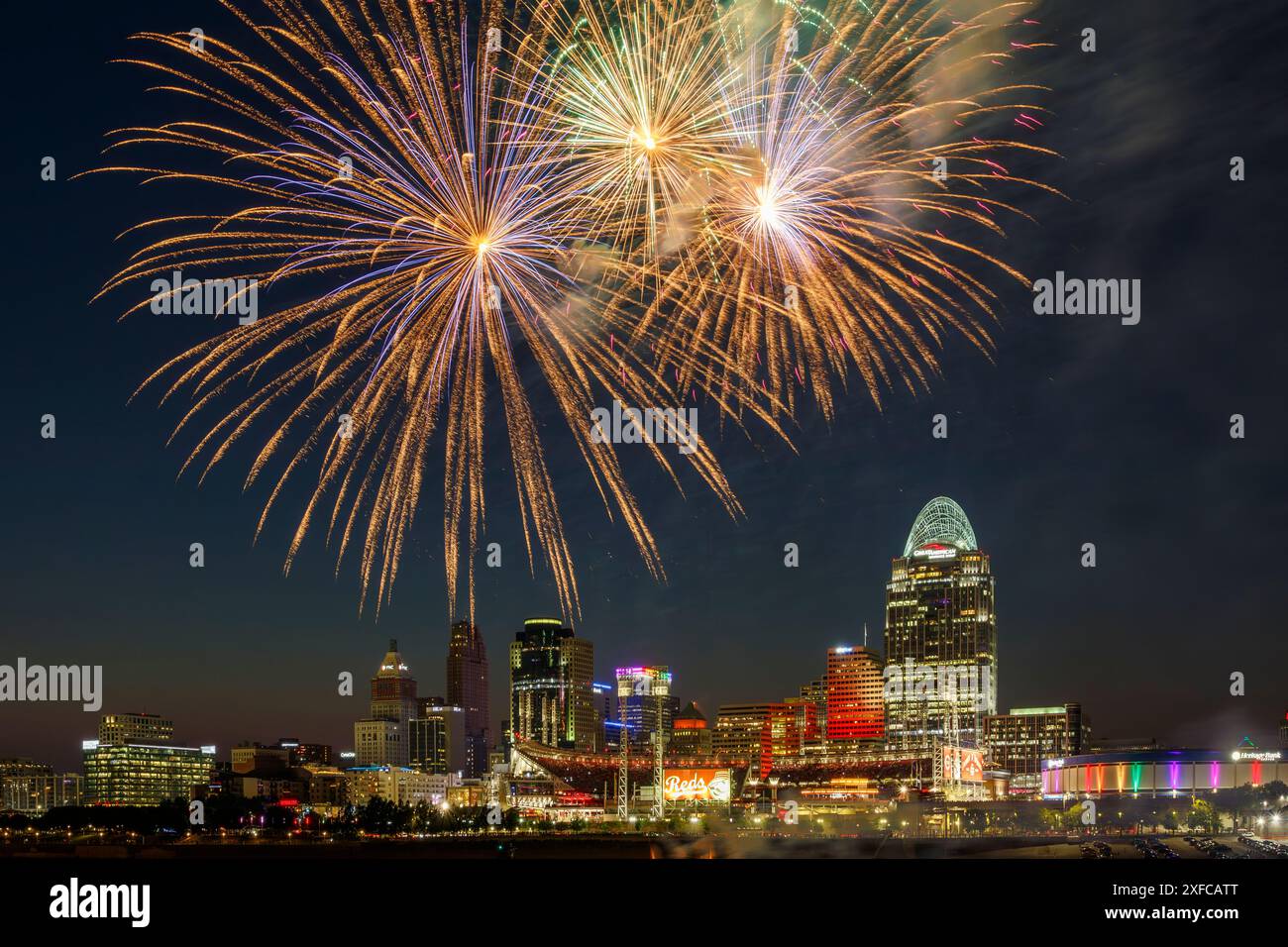 Cincinnati Fireworks. Over the Ohio River after a Cincinnati Reds ...