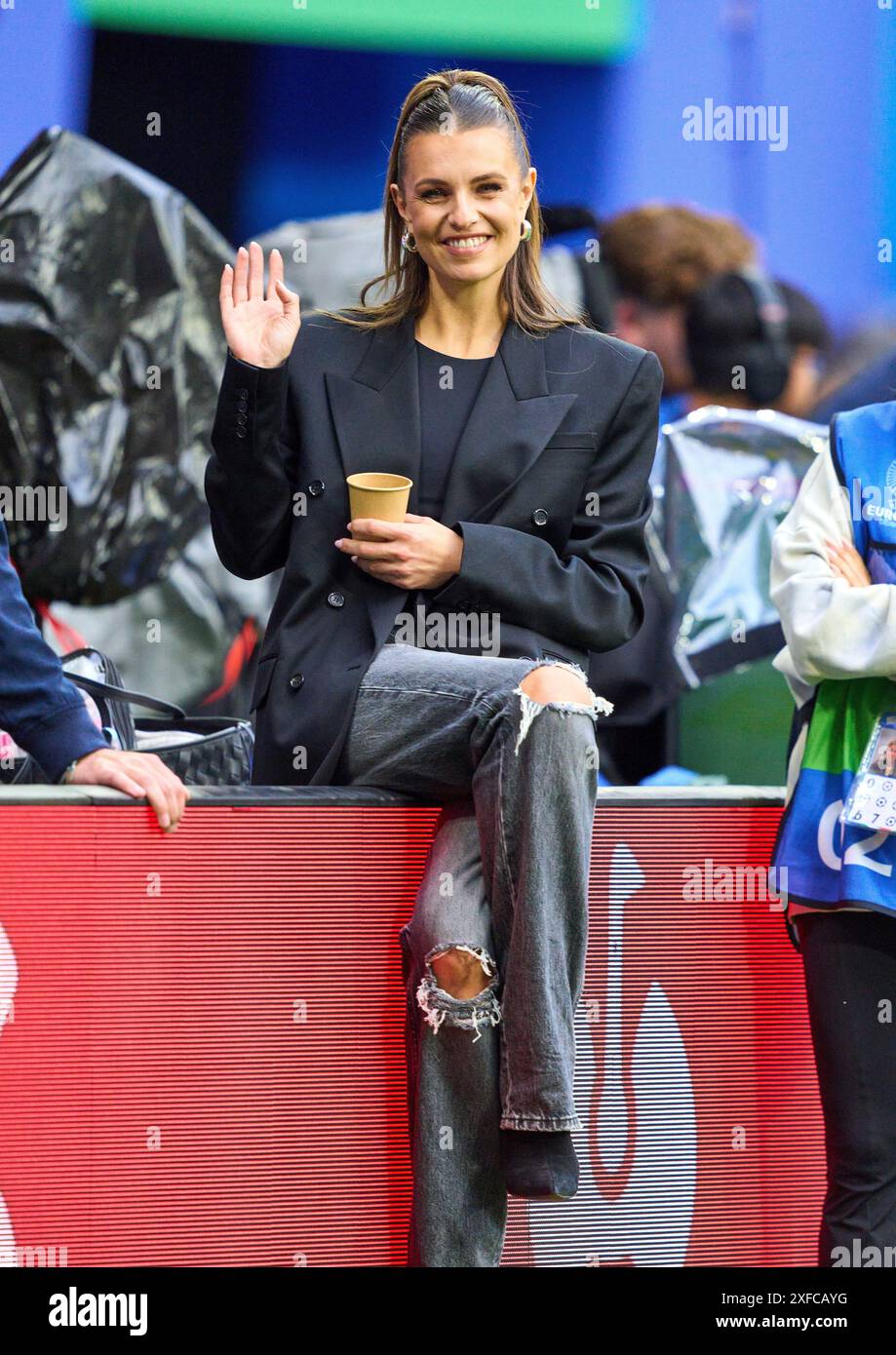 Leipzig, Germany. 02nd July, 2024. Laura WONTORRA, sports presenter ...