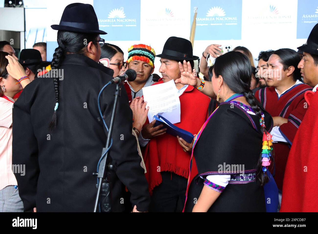 Grupos indigenas hi-res stock photography and images - Alamy