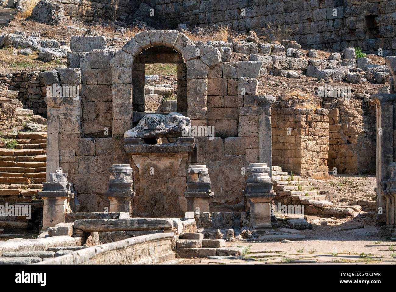 Kestros fountain hi-res stock photography and images - Alamy