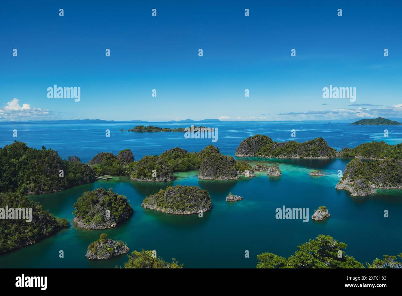 Raja ampat islands hi-res stock photography and images - Alamy