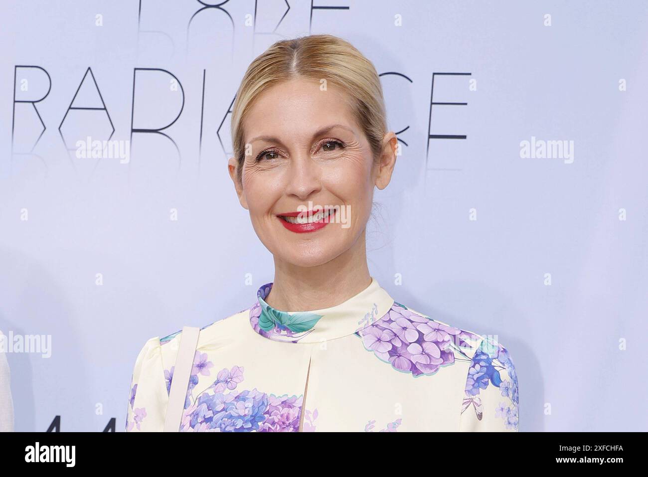 Kelly Rutherford bei der Marc Cain Pure Radiance Modenschau am 2.07. ...