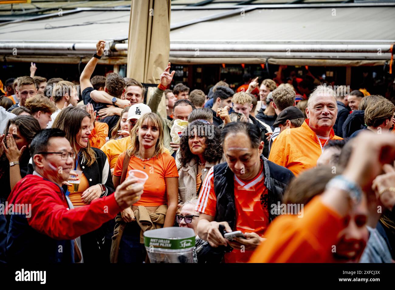 ROTTERDAM - Supporters during the eighth final match at the European ...