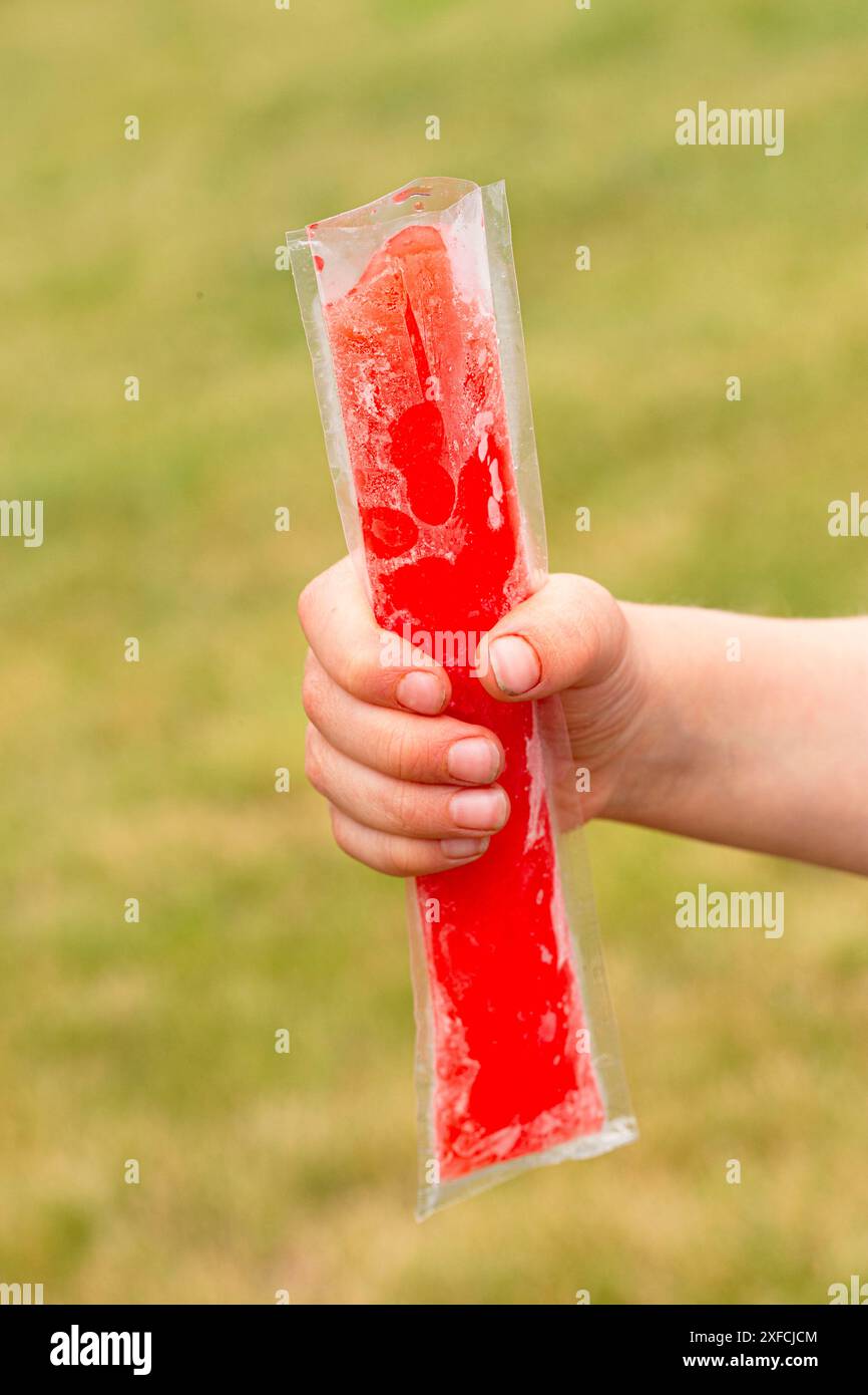 Lolly pop child hi-res stock photography and images - Alamy