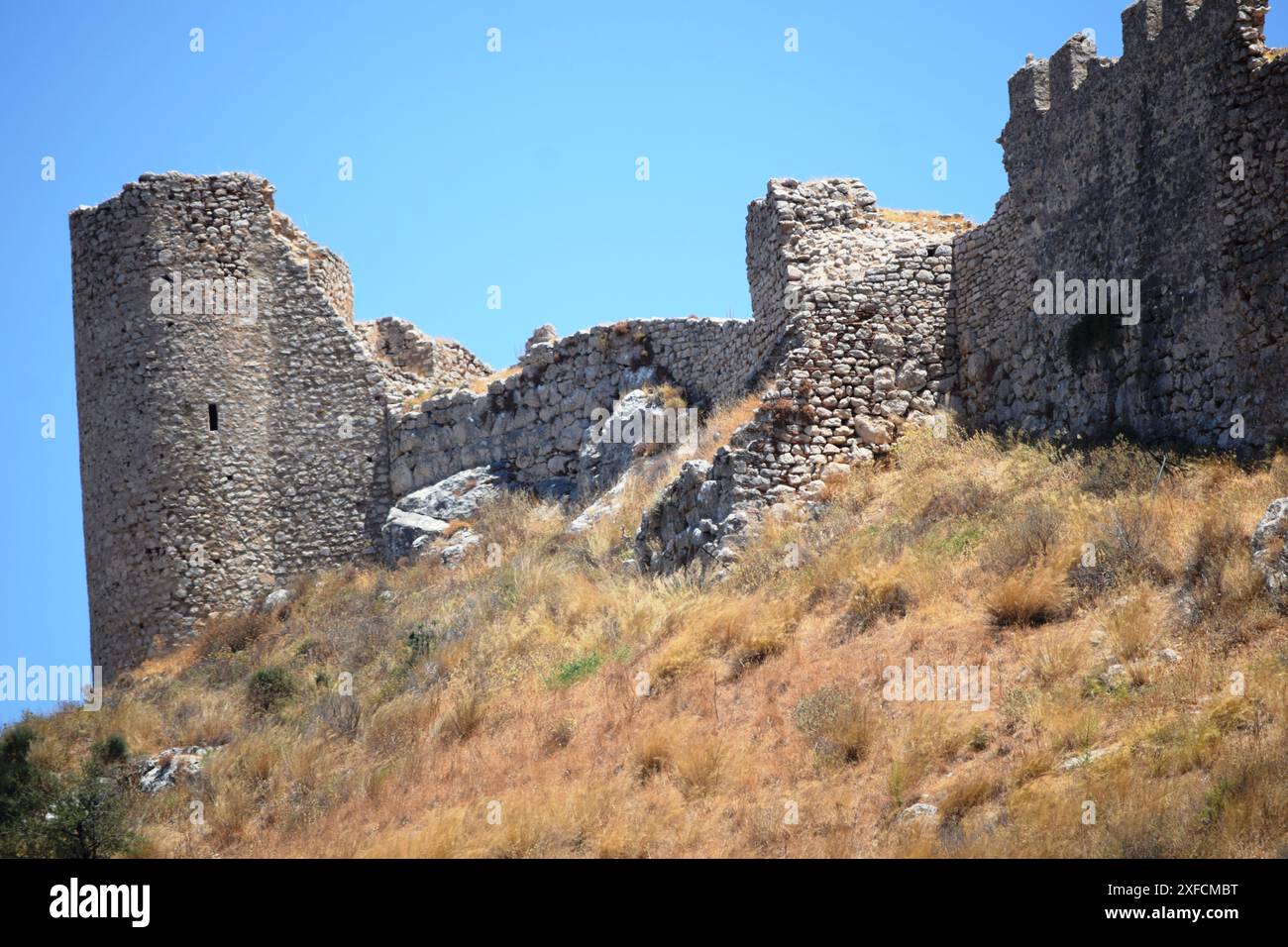 Knights fighting stone hi-res stock photography and images - Alamy
