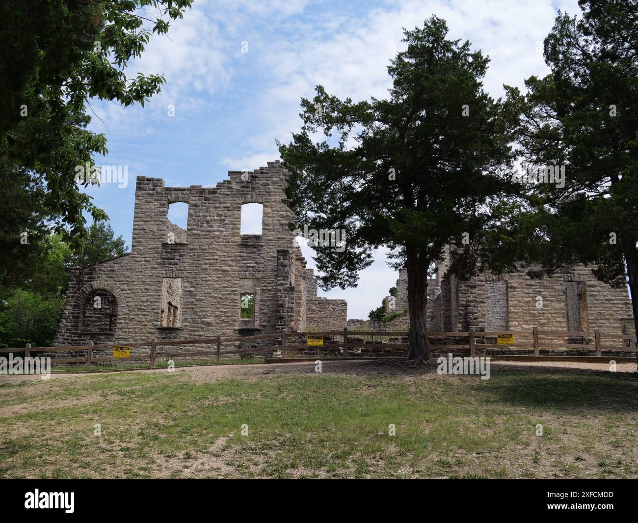 Camdenton, Missouri - June 22, 2024: Ha Ha Tonka State Park Castle ...