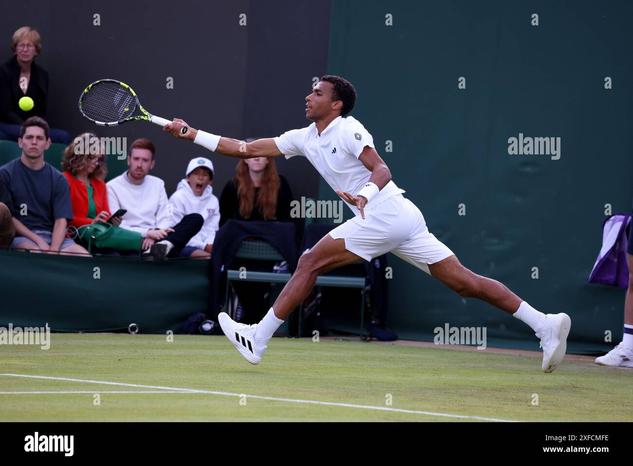 Felix auger alliasime wimbledon felix auger alliasime wimbledon 2024 hi-res stock photography ...