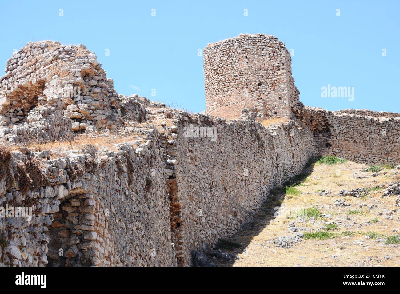 Knights fighting stone hi-res stock photography and images - Alamy