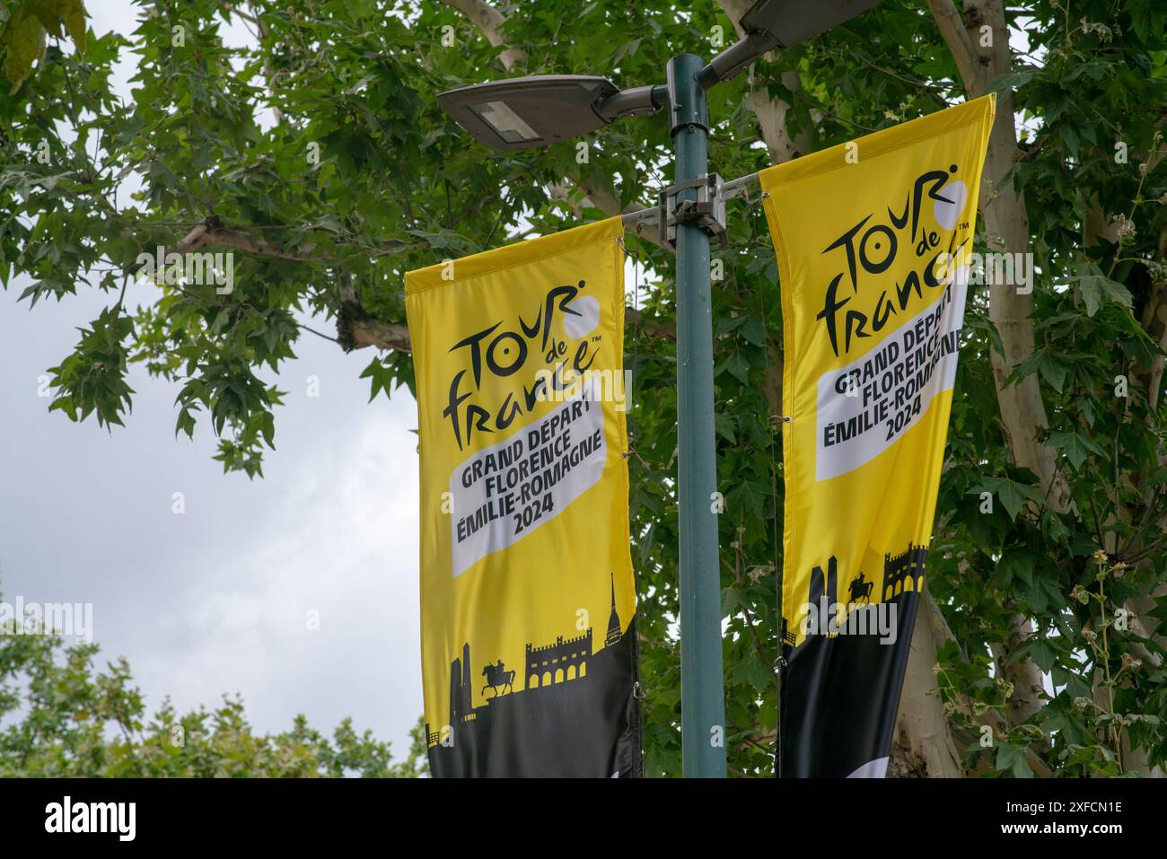 Tour of France: the colors and logos of all the cities it passes ...