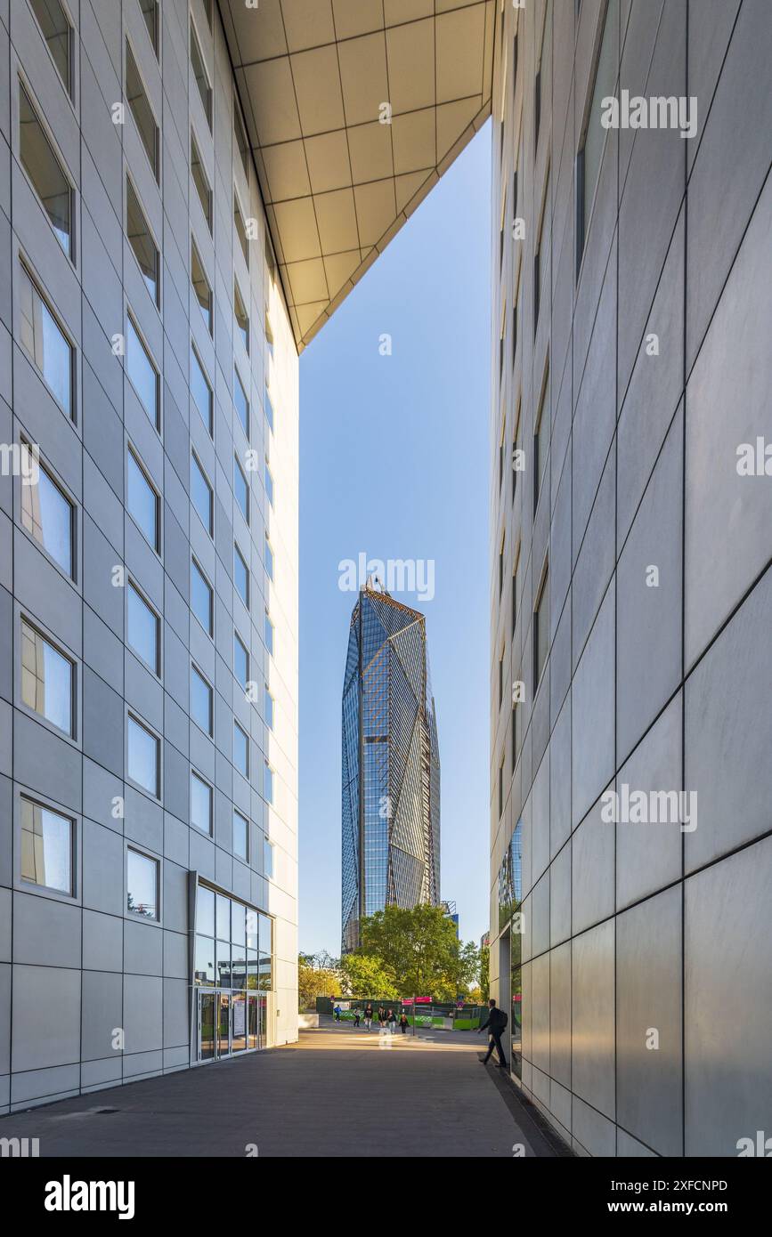 FRANCE, HAUTS-DE-SEINE (92), LA DEFENSE DISTRICT, VIEW OF THE HEKLA ...