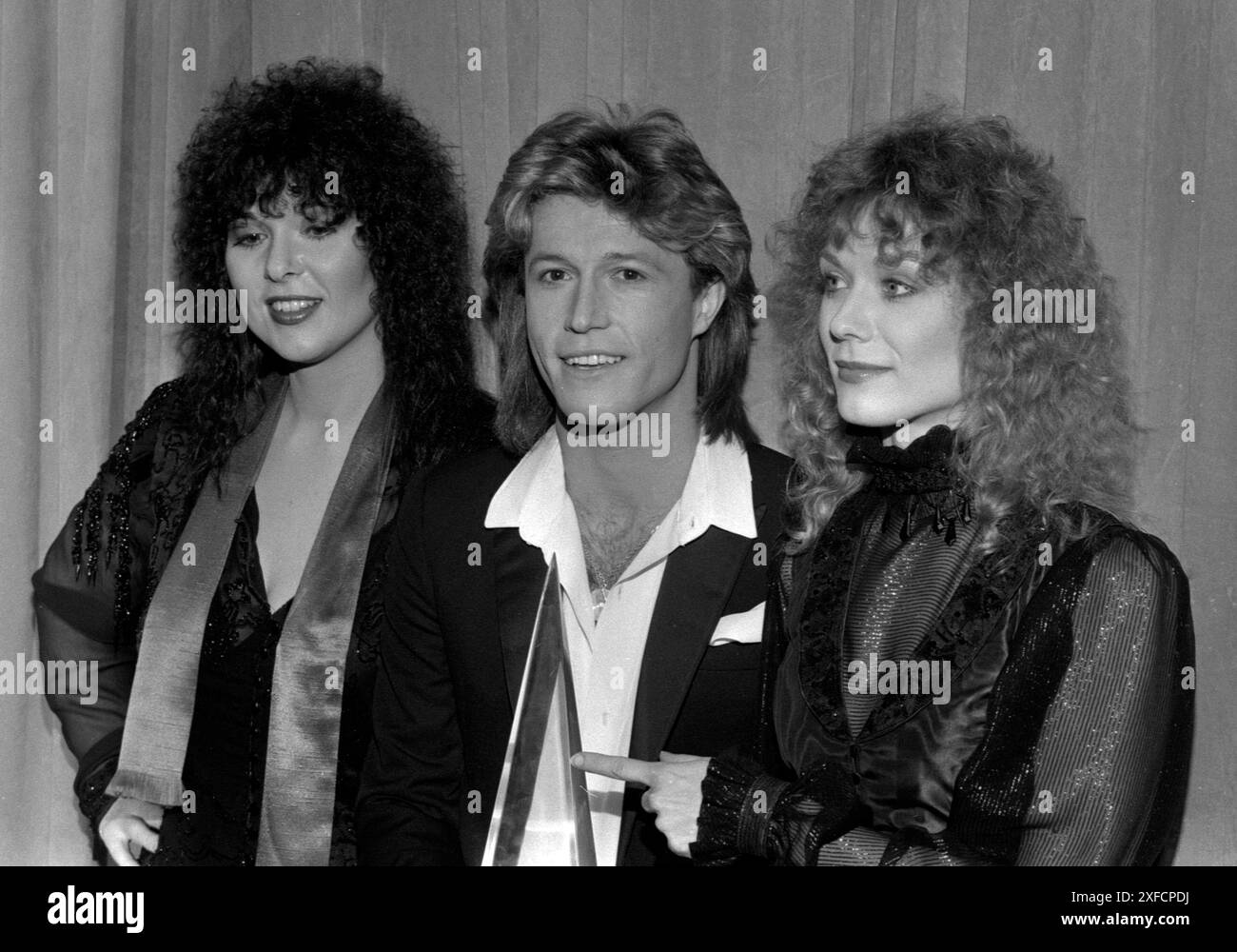 **FILE PHOTO** Ann Wilson of Heart Announces Cancer Diagnosis. Ann and ...