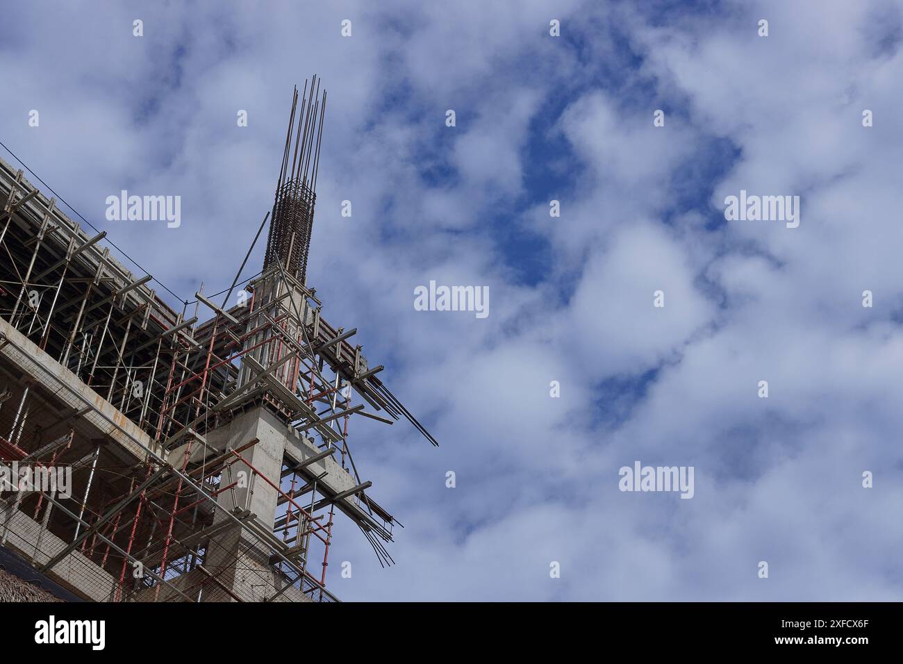 Building metal formwork structures hi-res stock photography and images ...