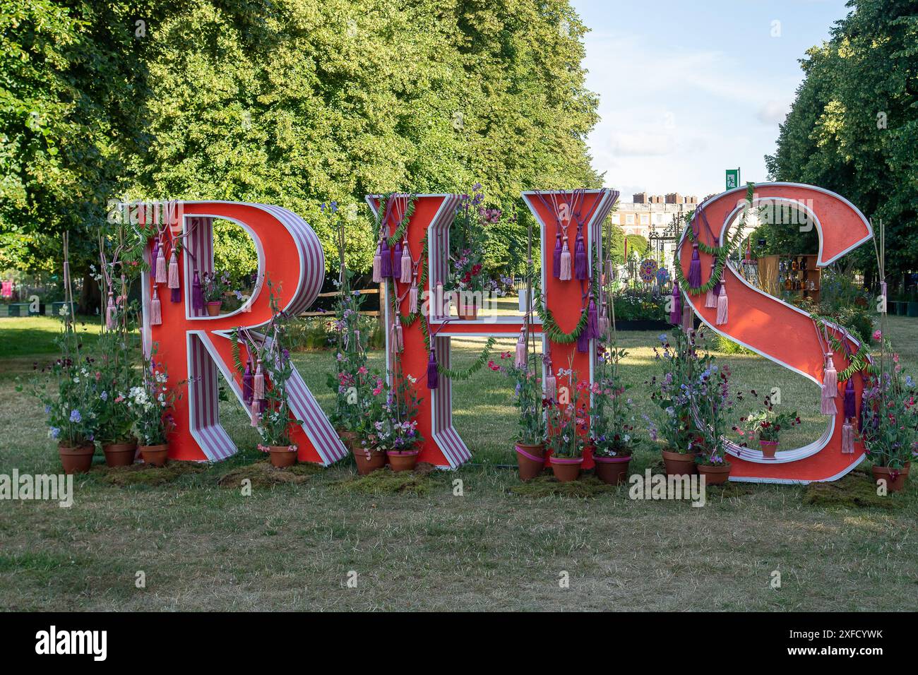 East Molesey, Surrey, UK. 1st July, 2024. Giant RHS lettering dressed ...
