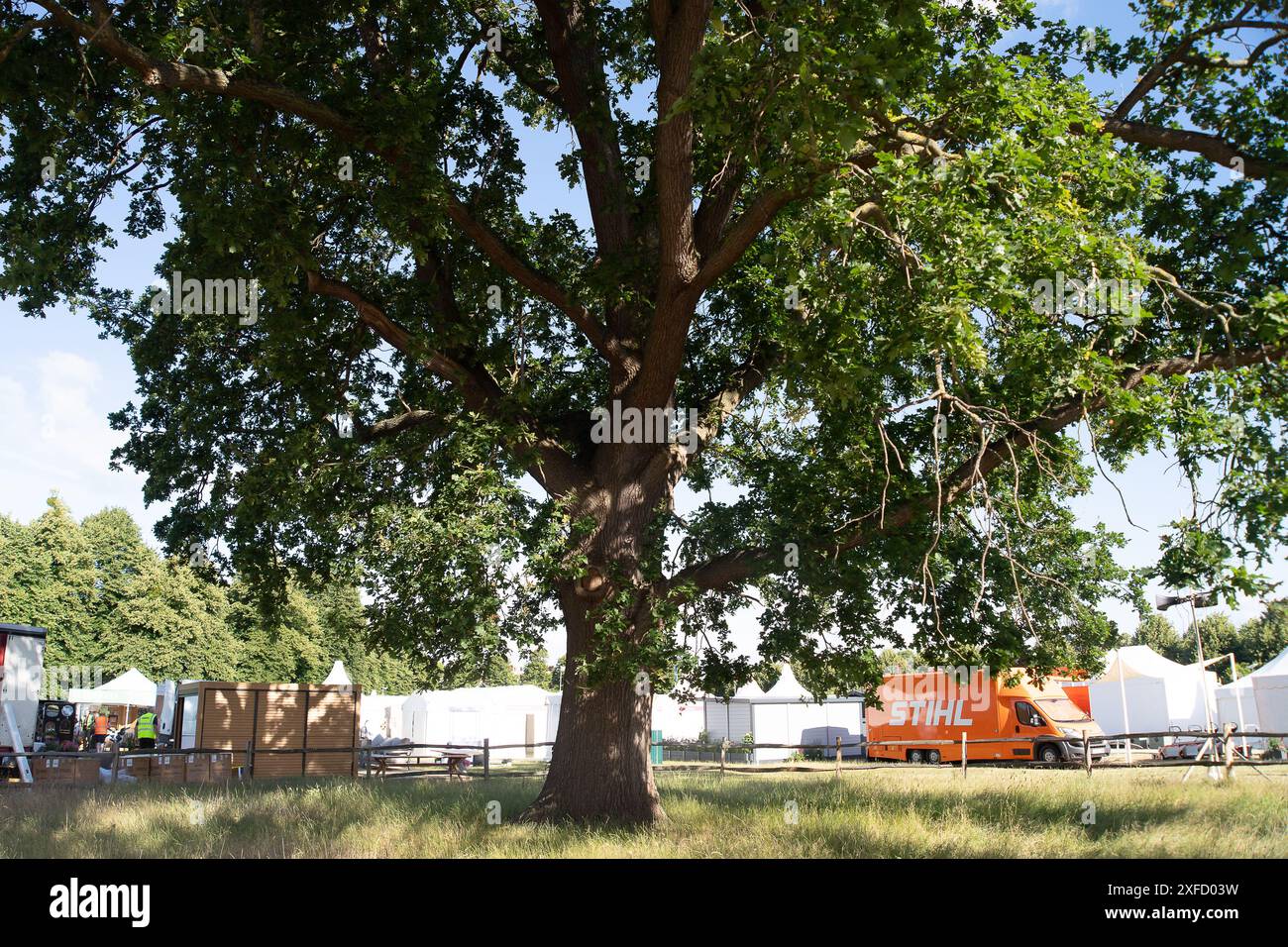 Opm design hi-res stock photography and images - Alamy