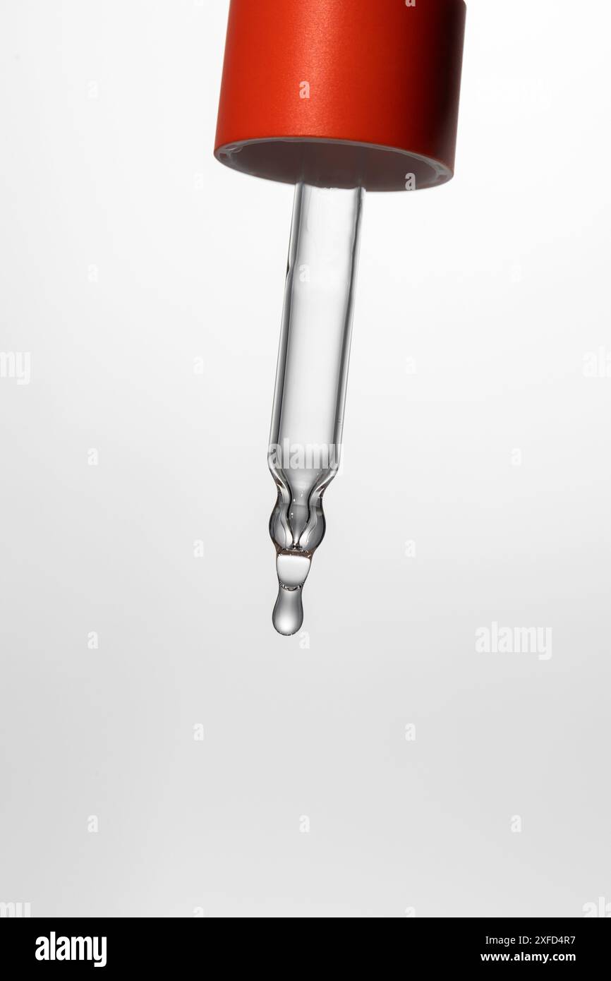Antiaging serum hi-res stock photography and images - Alamy