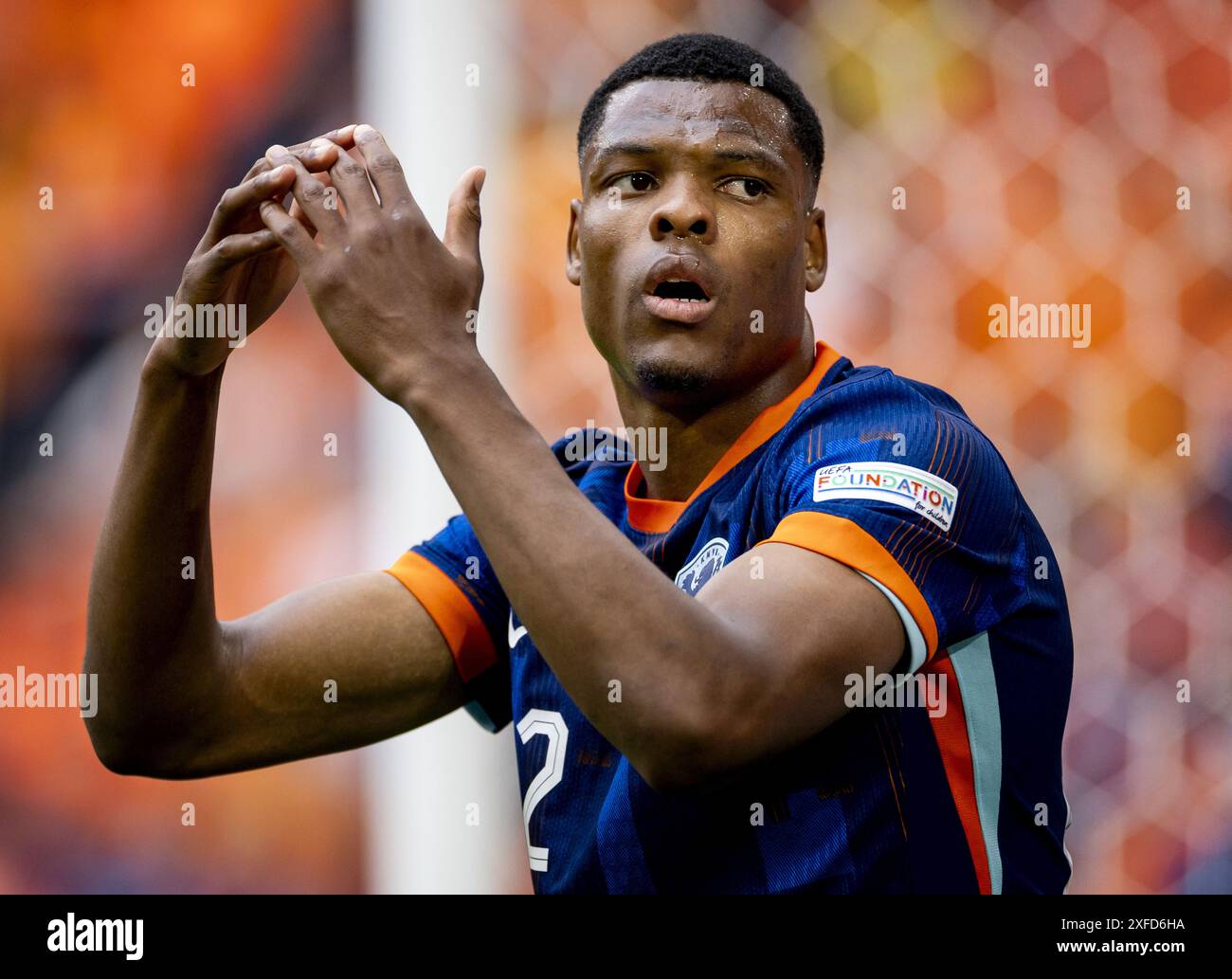 MUNICH - Denzel Dumfries during the UEFA EURO 2024 round of 16 match ...