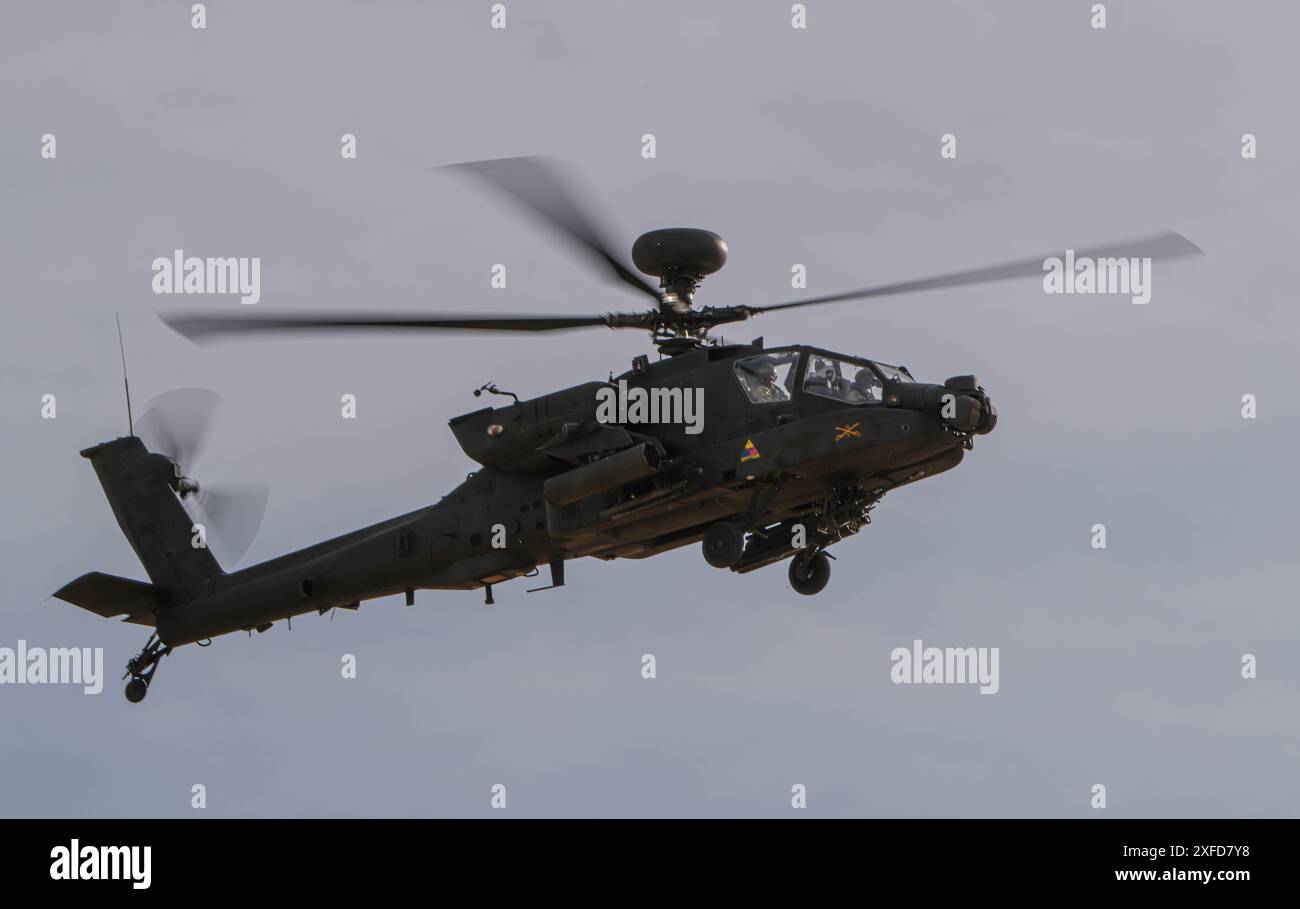 U.S. Army AH-64D Apache Longbow assigned to 3rd Squadron, 6th Cavalry ...