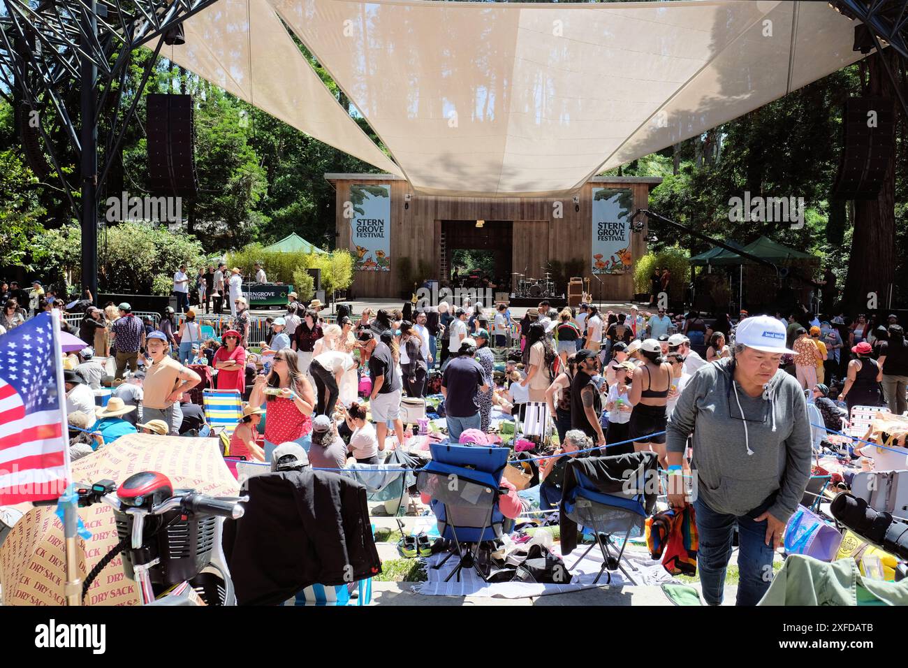 Stern grove park hi-res stock photography and images - Alamy