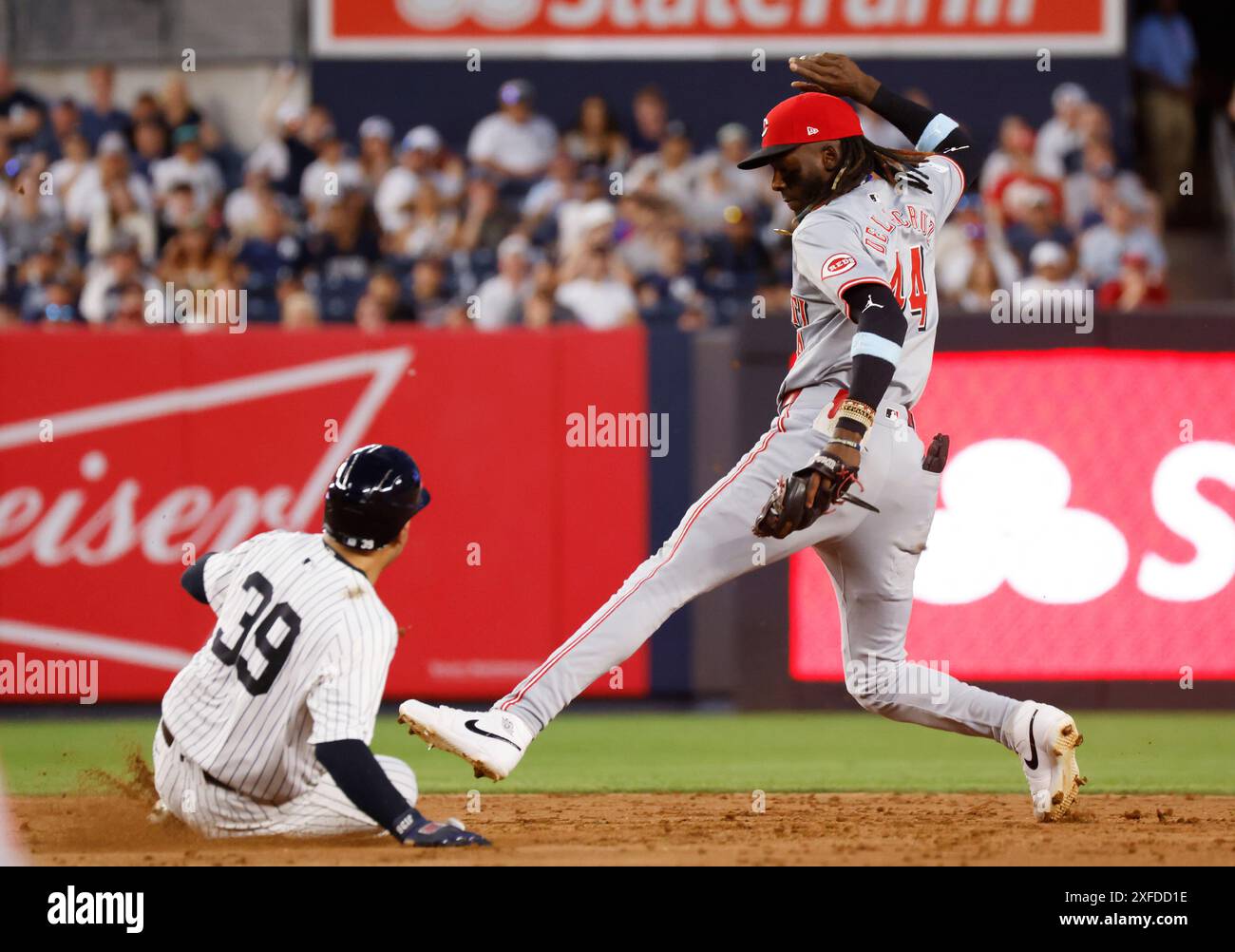 Elly de la cruz hi-res stock photography and images - Alamy