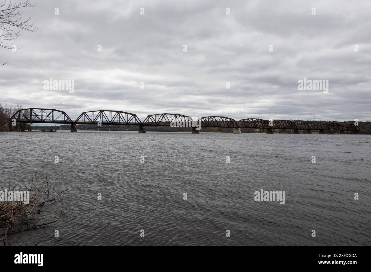 Bill Thorpe Walking Bridge from south riverfront in downtown ...