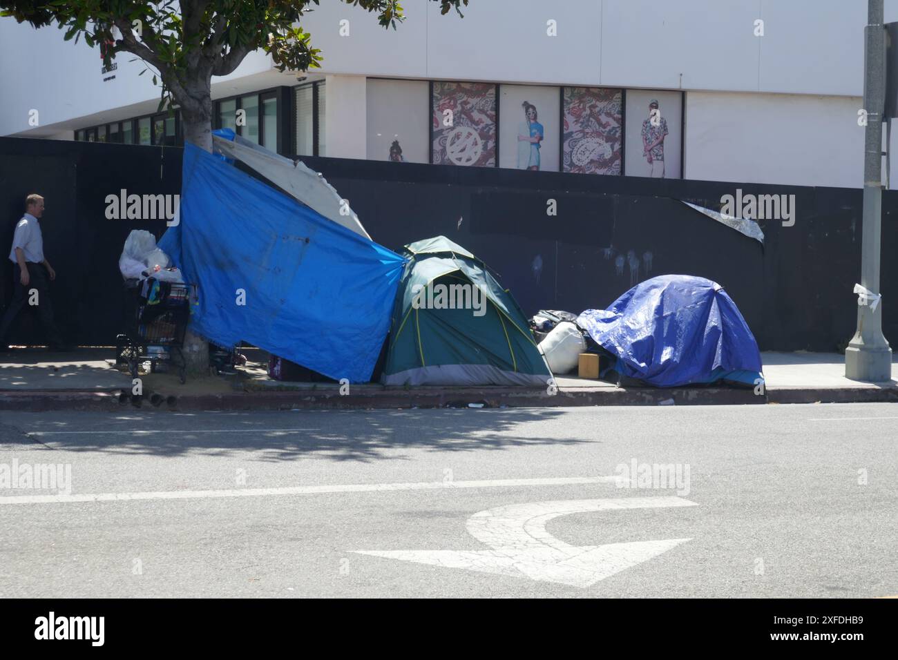 Los Angeles, California, USA 2nd July 2024 Homeless Tents Camps on July ...