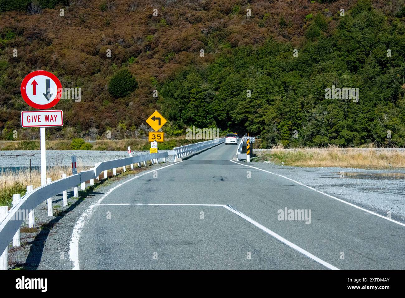 New Zealand State Highway 73 (Great Alpine Highway Stock Photo - Alamy