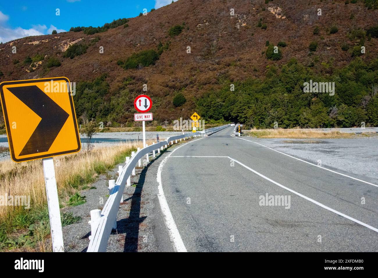 New Zealand State Highway 73 (Great Alpine Highway Stock Photo - Alamy
