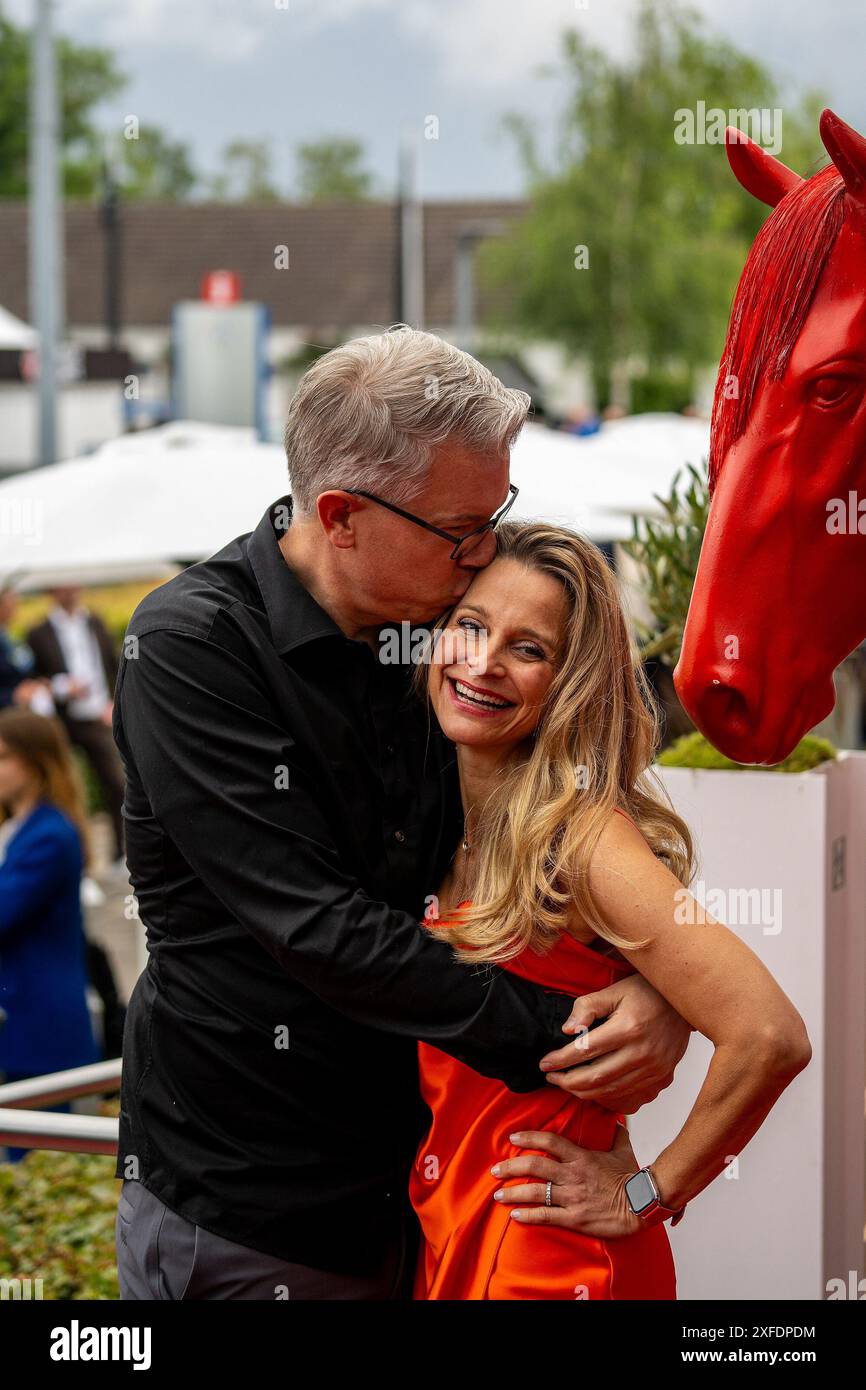 Frank Thelen mit Ehefrau Nathalie bei der Media Night 2024 beim CHIO ...