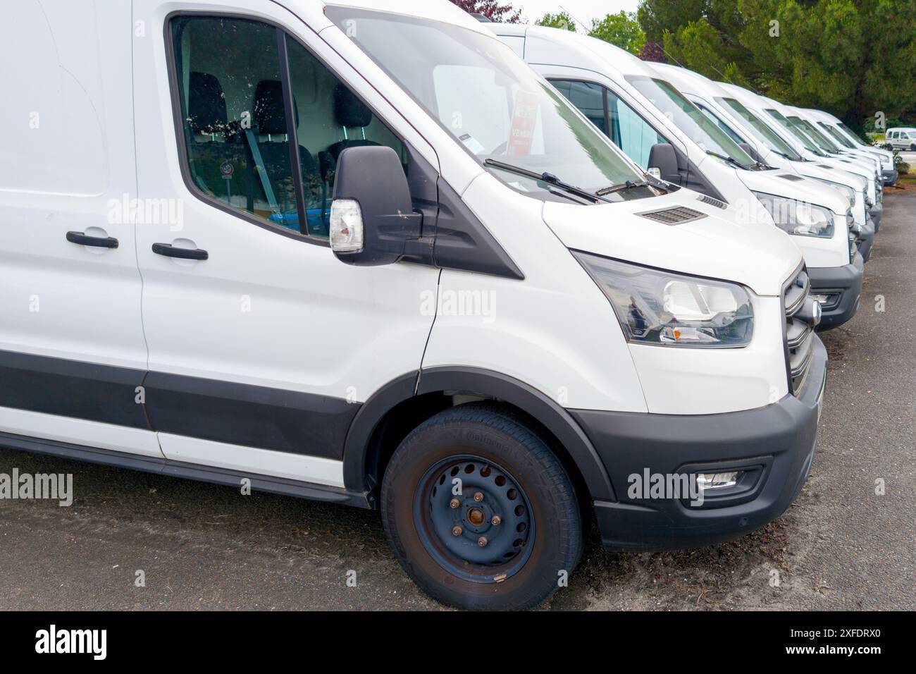 Ford transit 07 hi-res stock photography and images - Alamy