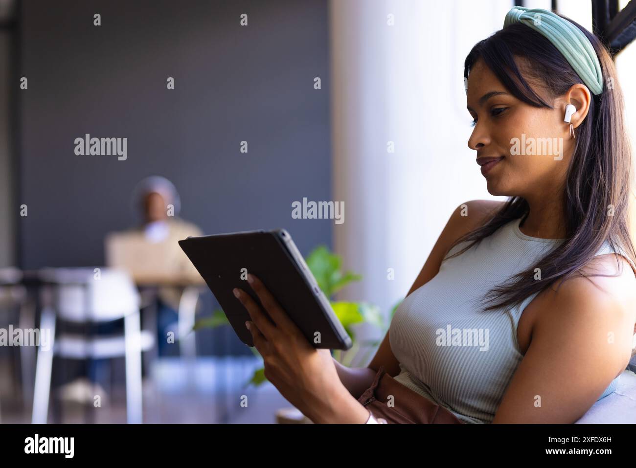 Business woman with modern technology hi-res stock photography and ...