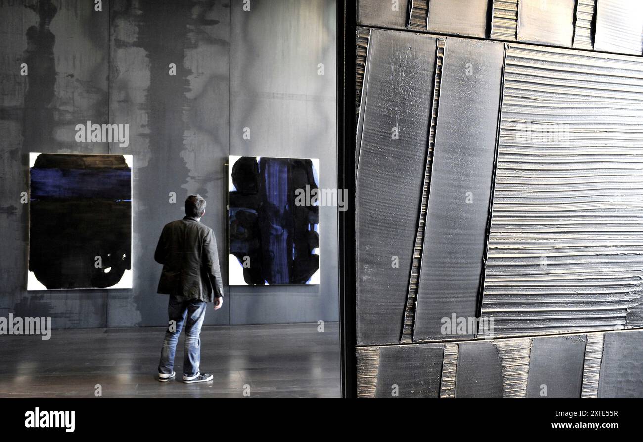 France, Rodez, the Soulages museum Stock Photo - Alamy