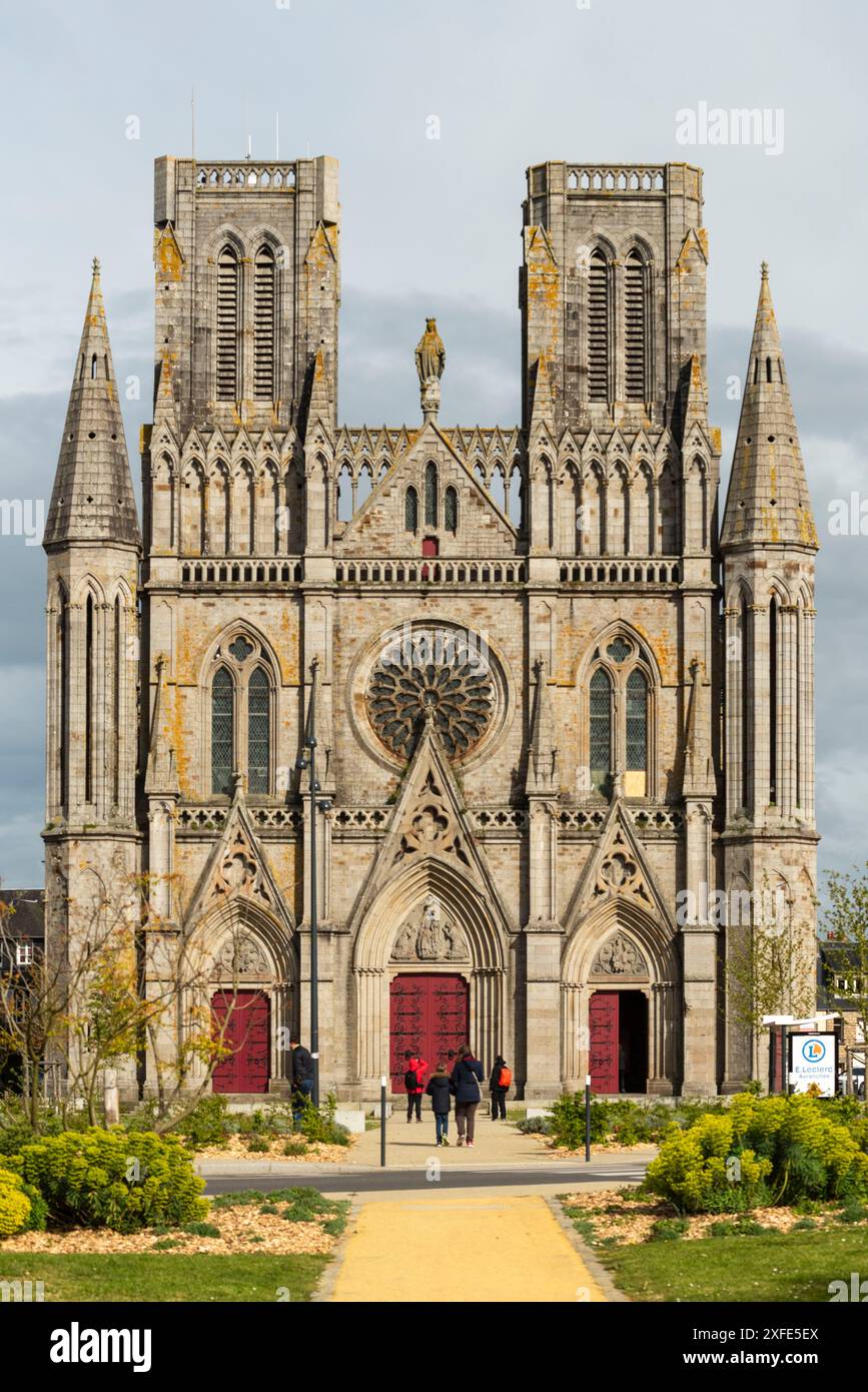 France, Manche, Avranches, Saint Saturnin church Stock Photo - Alamy