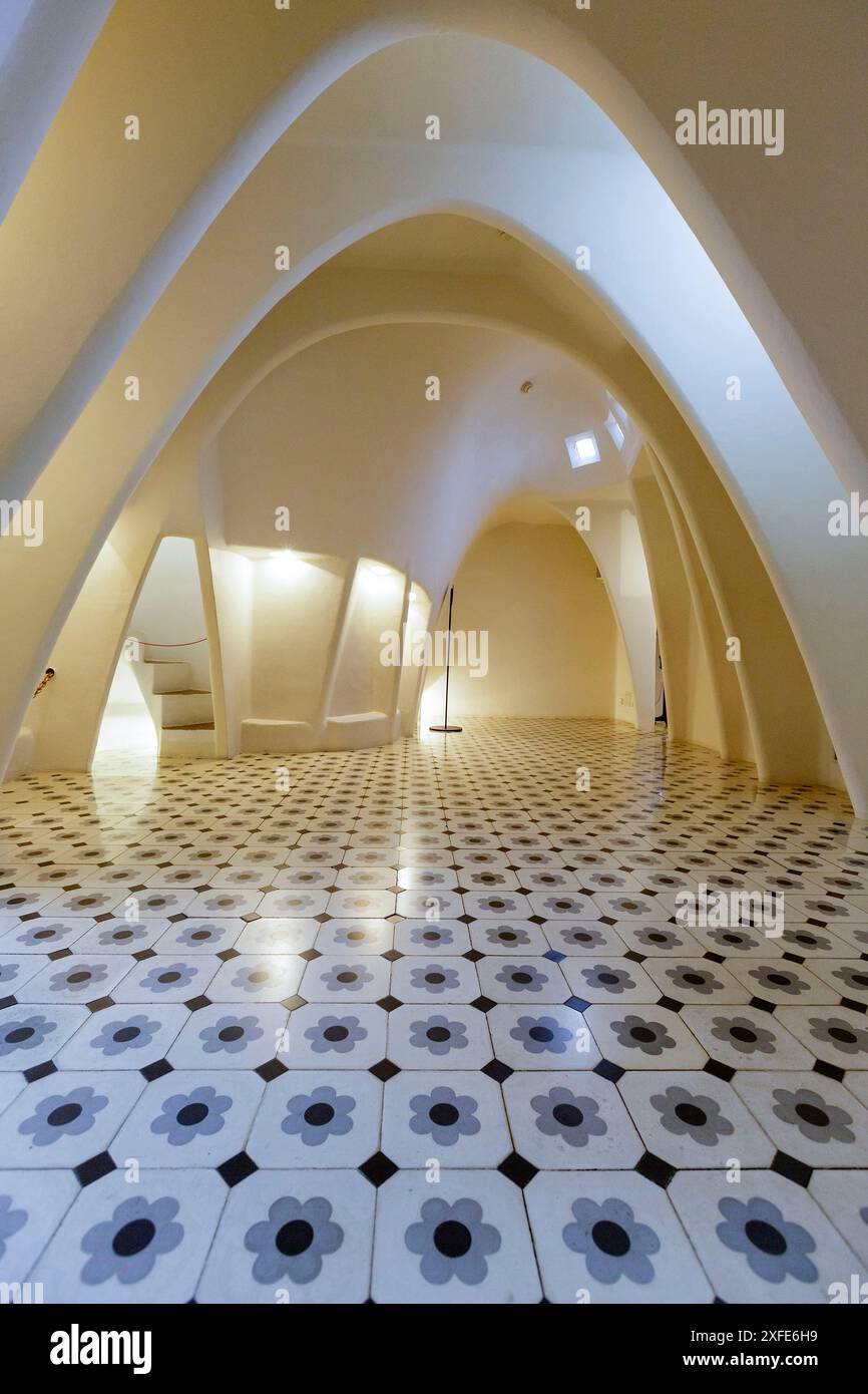 Spain, Catalonia, Barcelona, the attic sustained by catalan arches of ...