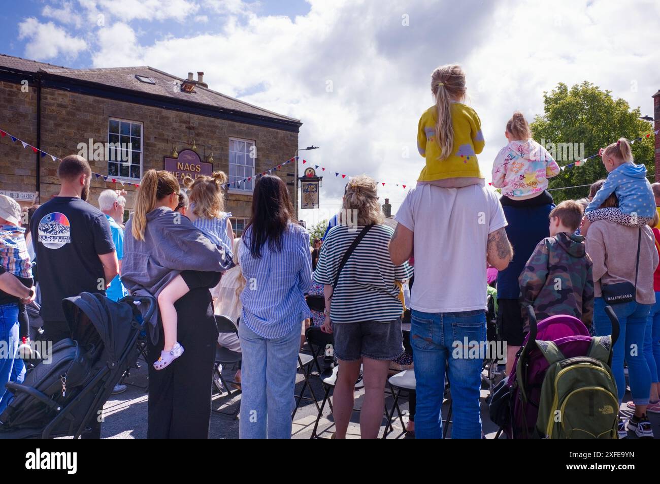 People watching a dancing event at Scalby summer fair Stock Photo - Alamy