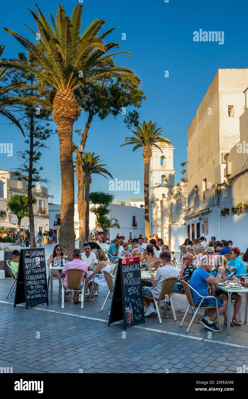 Tapas de blancos hi-res stock photography and images - Alamy