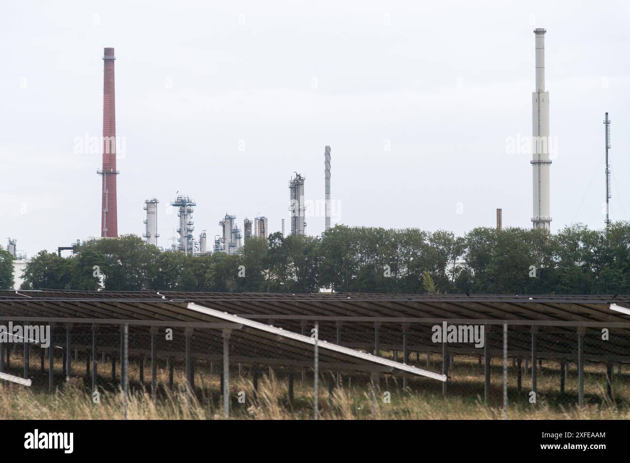 Gunvor raffinerie hi-res stock photography and images - Alamy