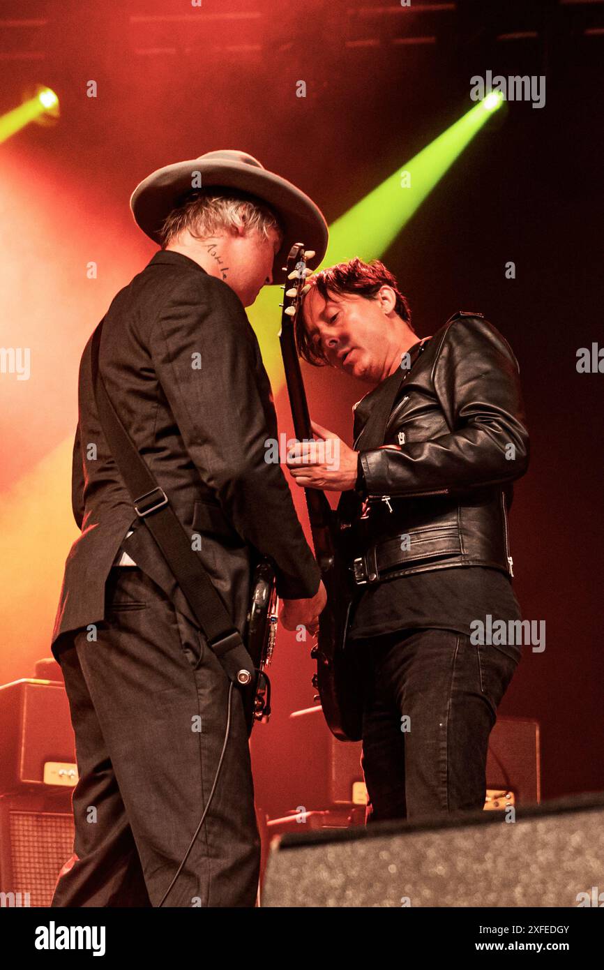 The Libertines (Carl Barât and Pete Doherty) Live concert at Circolo ...