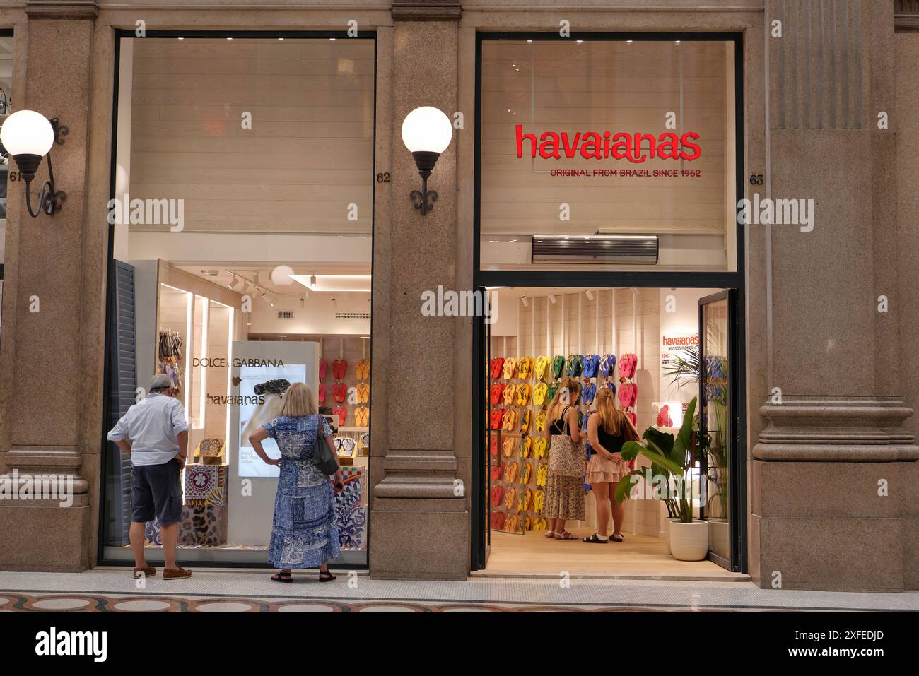 Havaianas store hi-res stock photography and images - Alamy